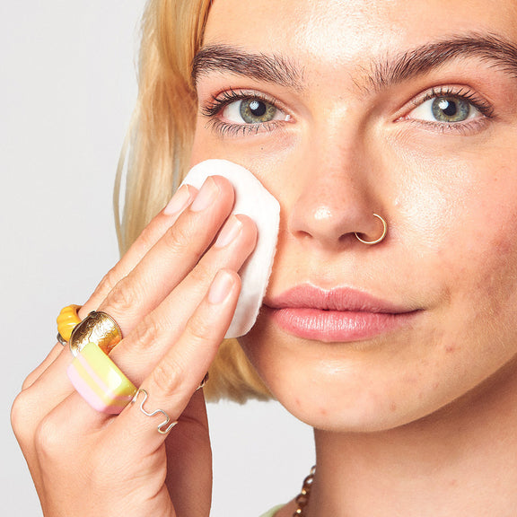 Glow Hub - Purify & Brighten Pore Rescue Lifesaver Toning Pads ...